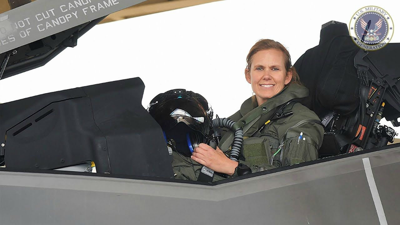 ‘Munja’ iz Kaštela: Hrvatica Regina Sabric prva je žena pilot koja leti ...