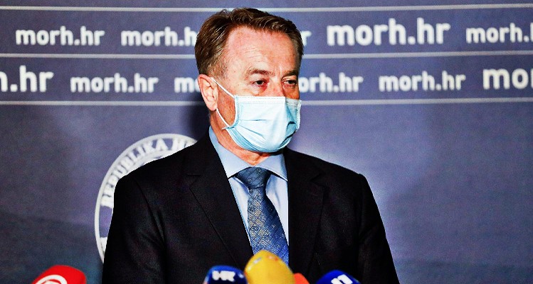OVO JE PRAVA AFERA: Posjeduju četiri kuće, a već 26 godina žive u državnoj