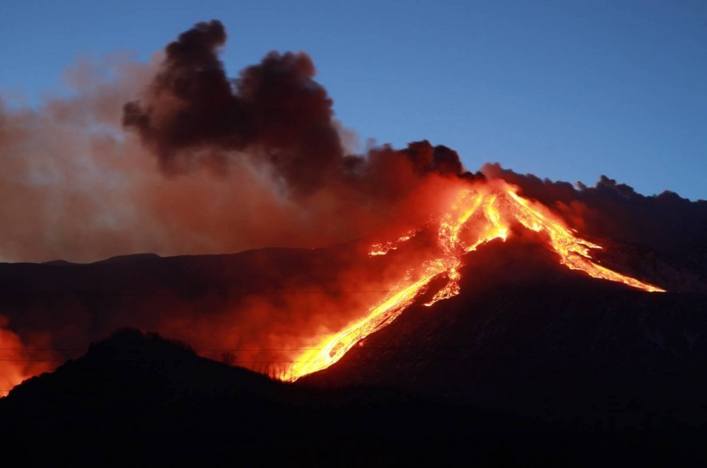 Spektakularni prizori iz Italije: Aktivirao se najviši vulkan u Europi