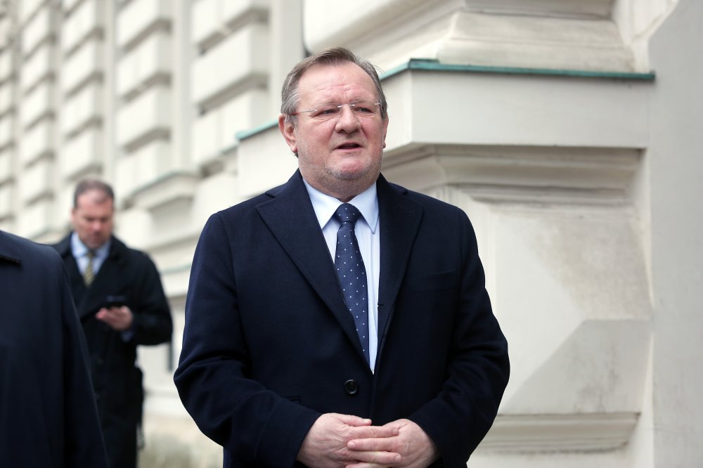 Preminuo odvjetnik Krešimir Krsnik