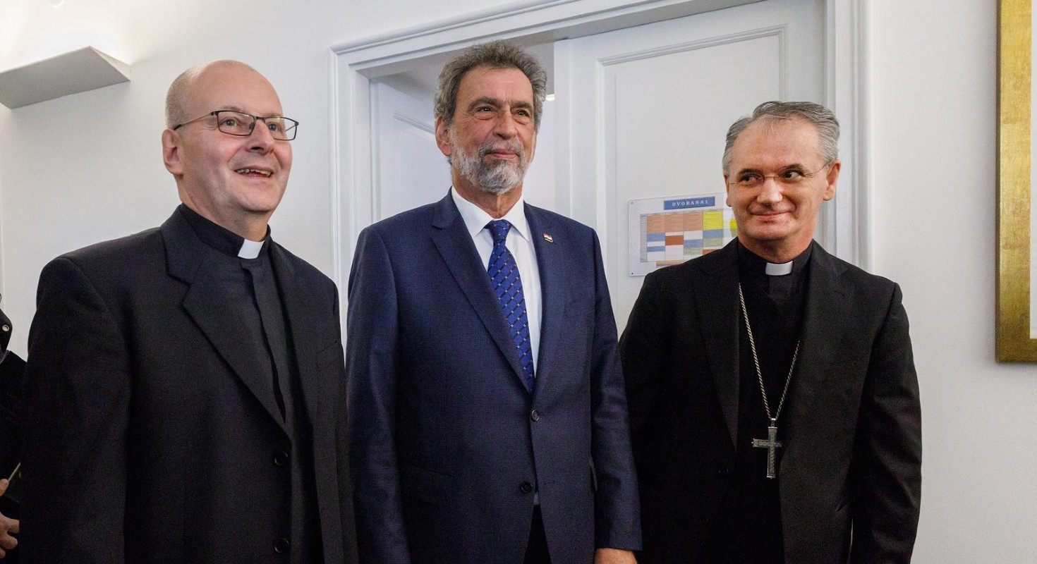 Dekani vjerskih fakulteta glasali za Rodne studije, dali su mandate na ...